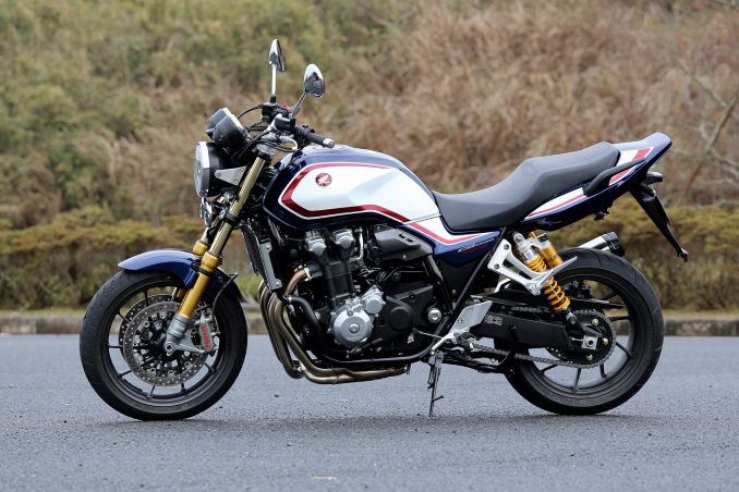 CB1300SF SPってどんなバイク？ 燃費や足つき性、装備などを解説！【ホンダバイク資料室／Honda CB1300 SUPER FOUR SP（2019）】